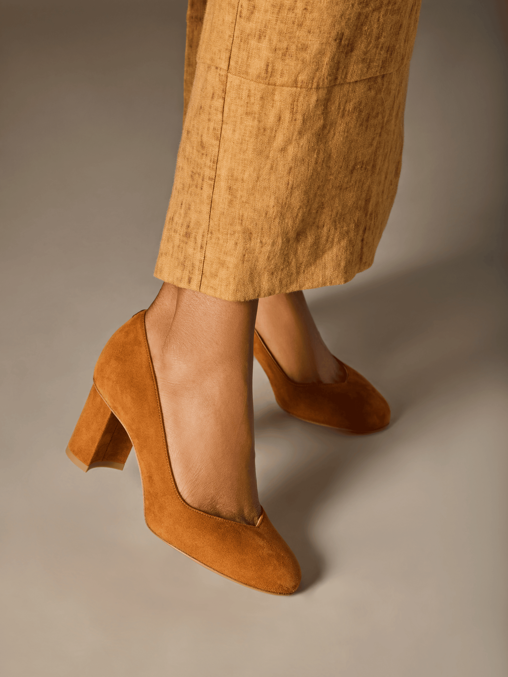 Perfect Round Toe Pump 70 – Sarah Flint